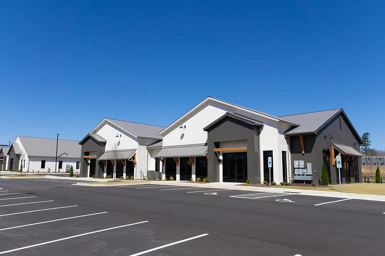 5 Different Types Of Roof Overhang & Their Benefits