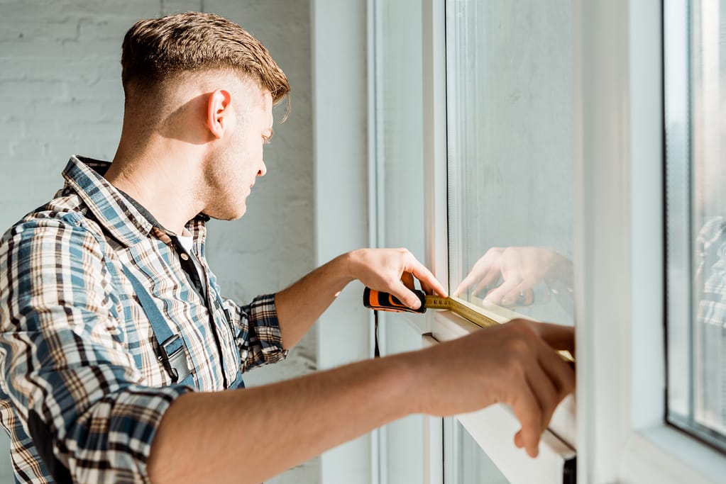 How To Measure For Replacement Windows (8 Easy Steps)