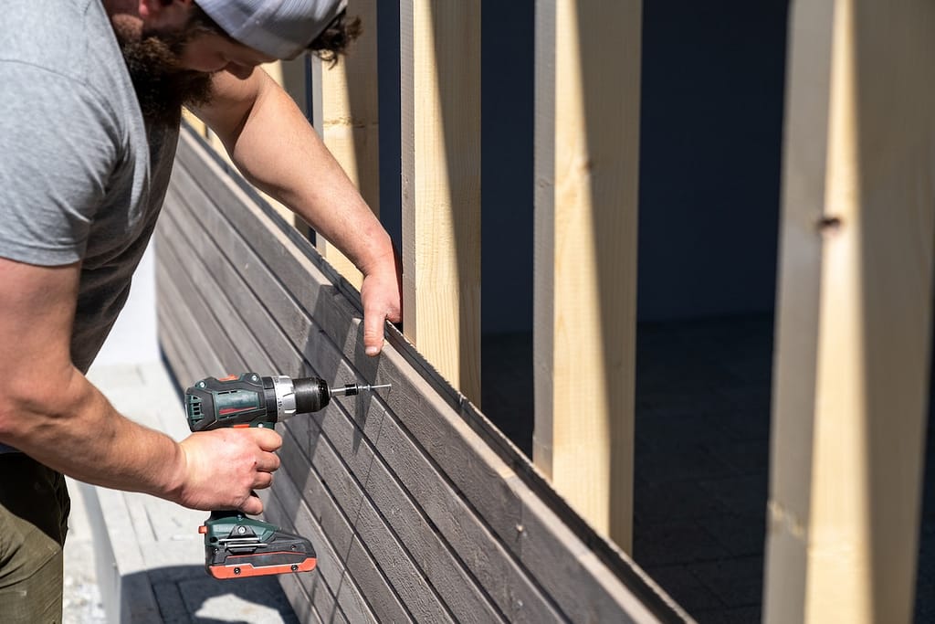 10 Must Have Vinyl Siding Tools For Siding Repairs