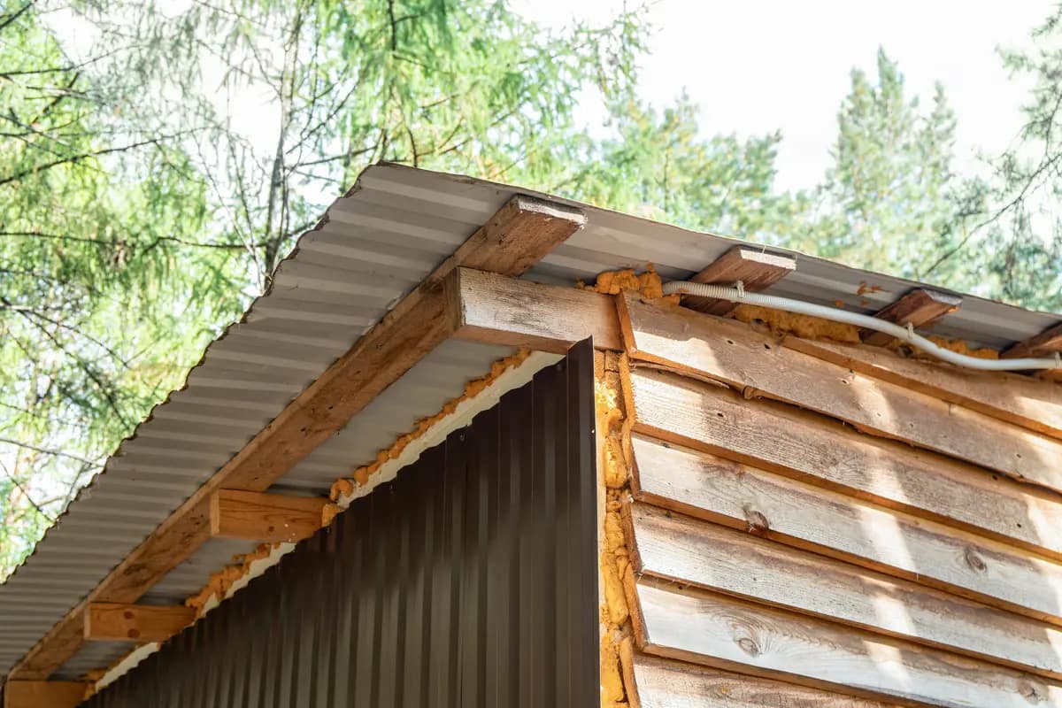 How Much Overhang On Metal Roof? (Homeowner's Guide)