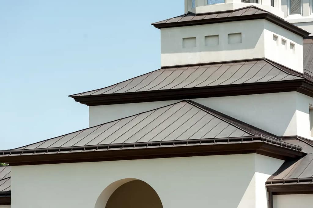 8 Best Metal Roof And Siding Color Combinations (2024)