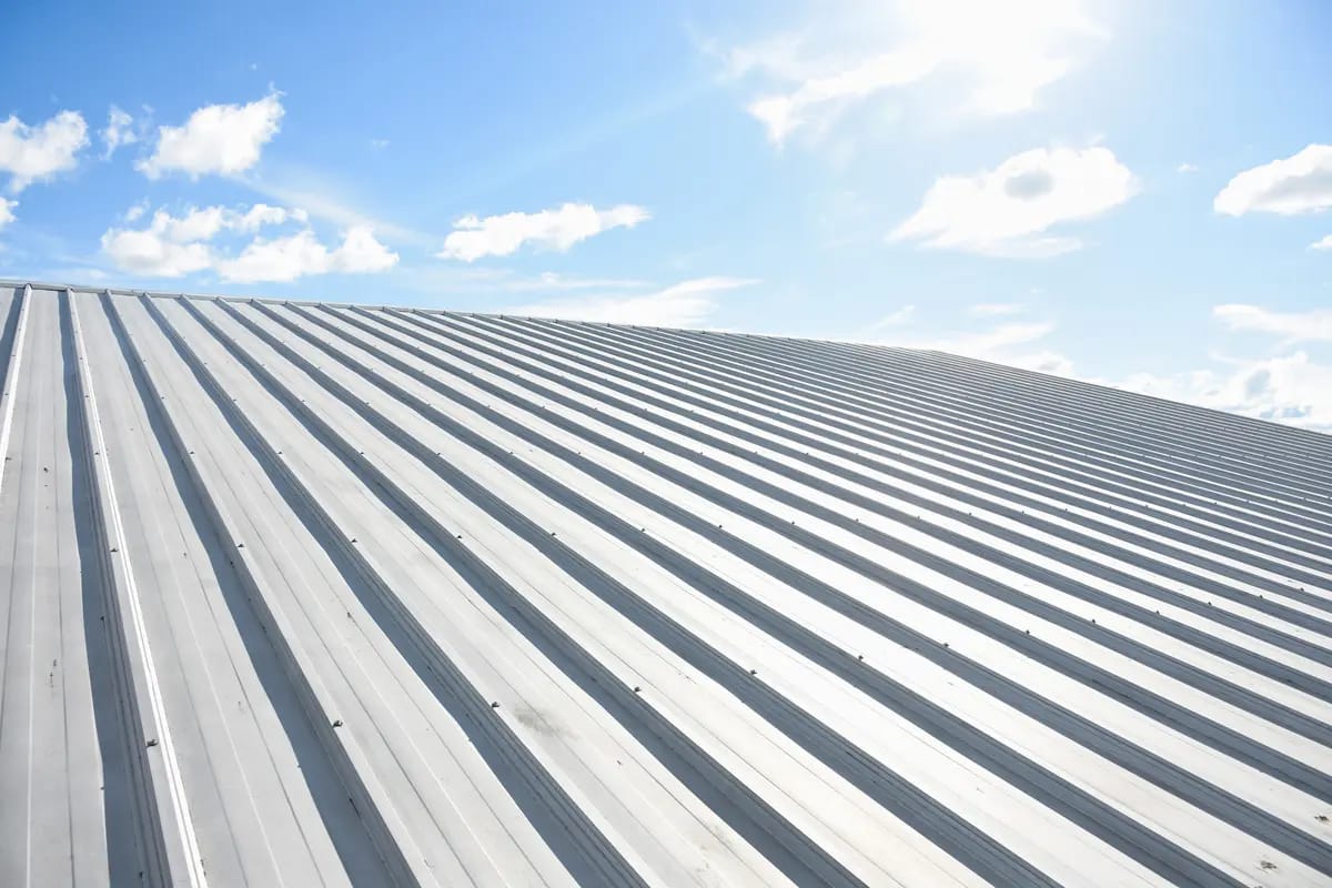 4 Best Metal Roof Underlayment Options (2024)