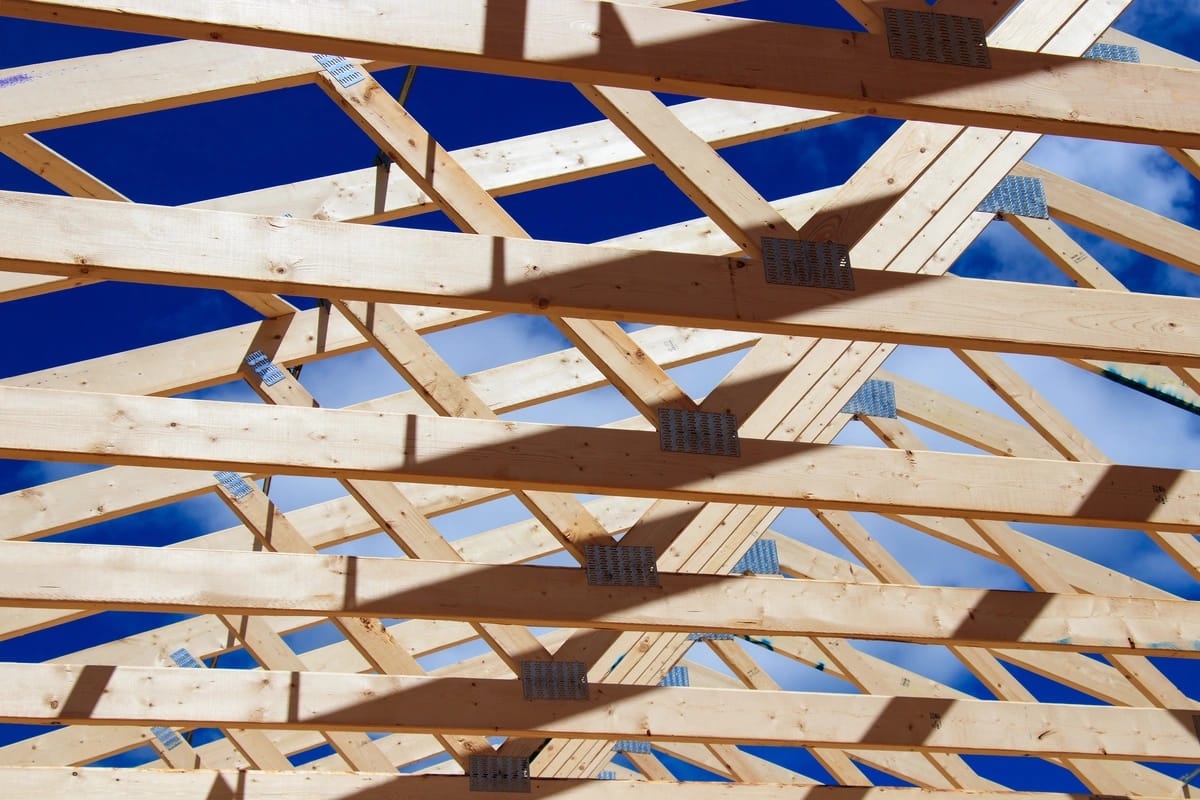 Rafters vs Trusses: Which Is Better For Your Roof?