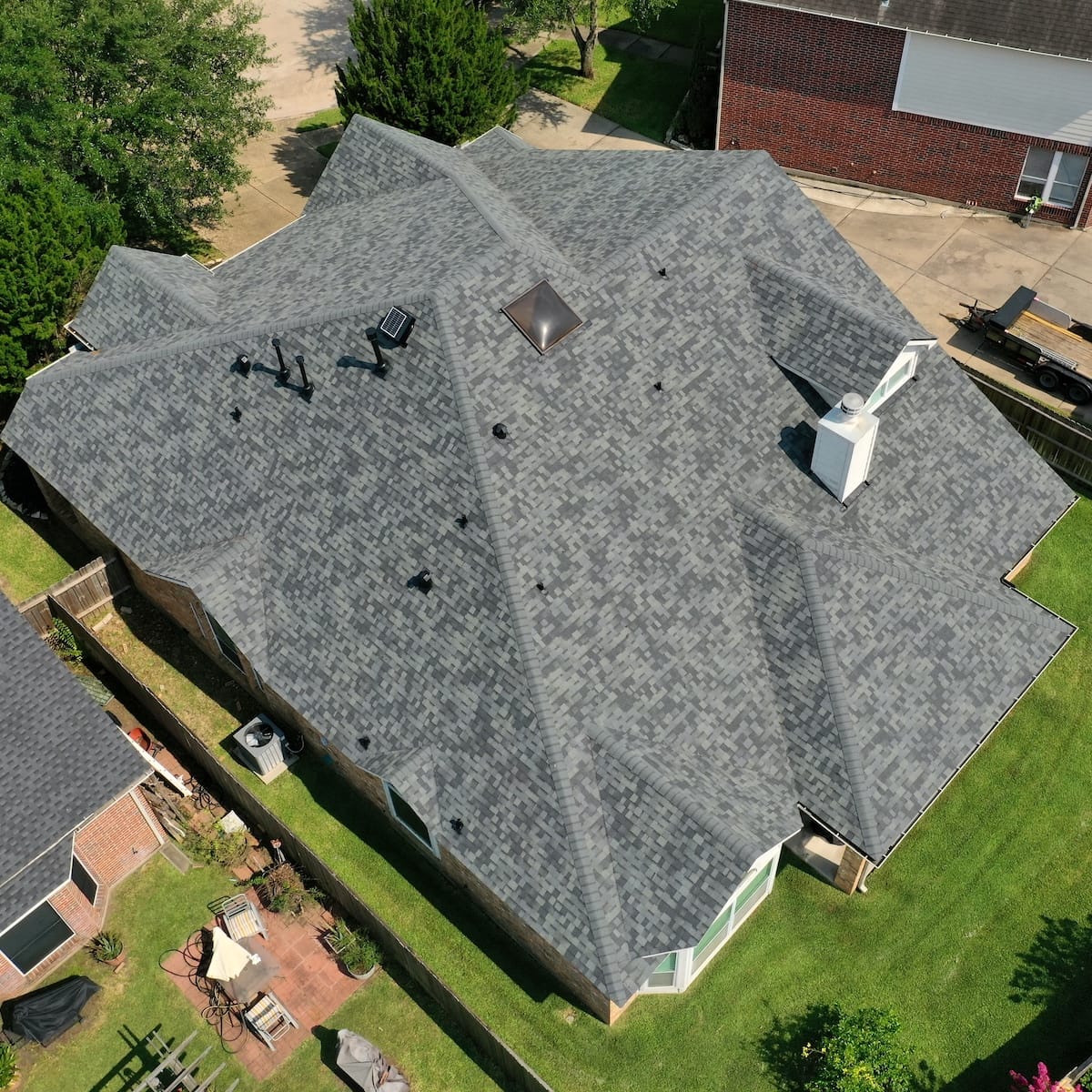Piney Point Village Roof Replacement vs. Repair: Expert Tips