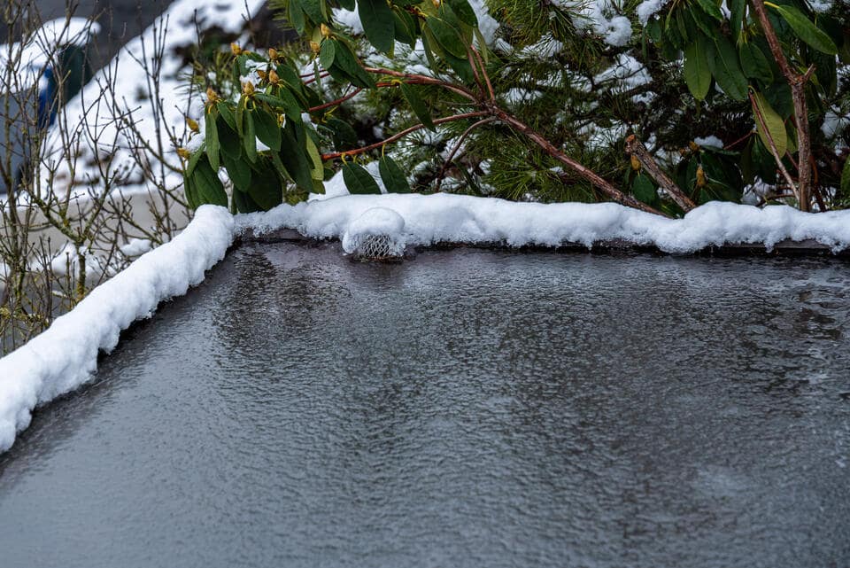 How Much Snow Can A Flat Roof Hold?