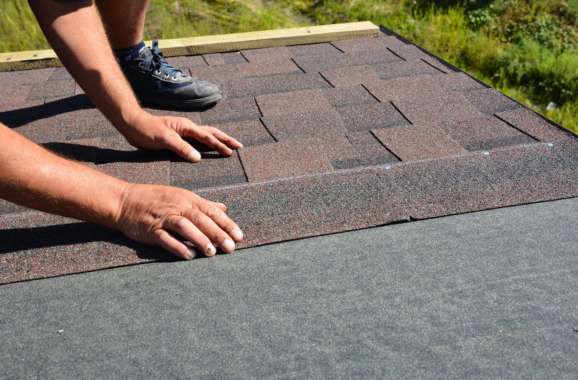How To Install Architectural Shingles (Homeowner's Guide)
