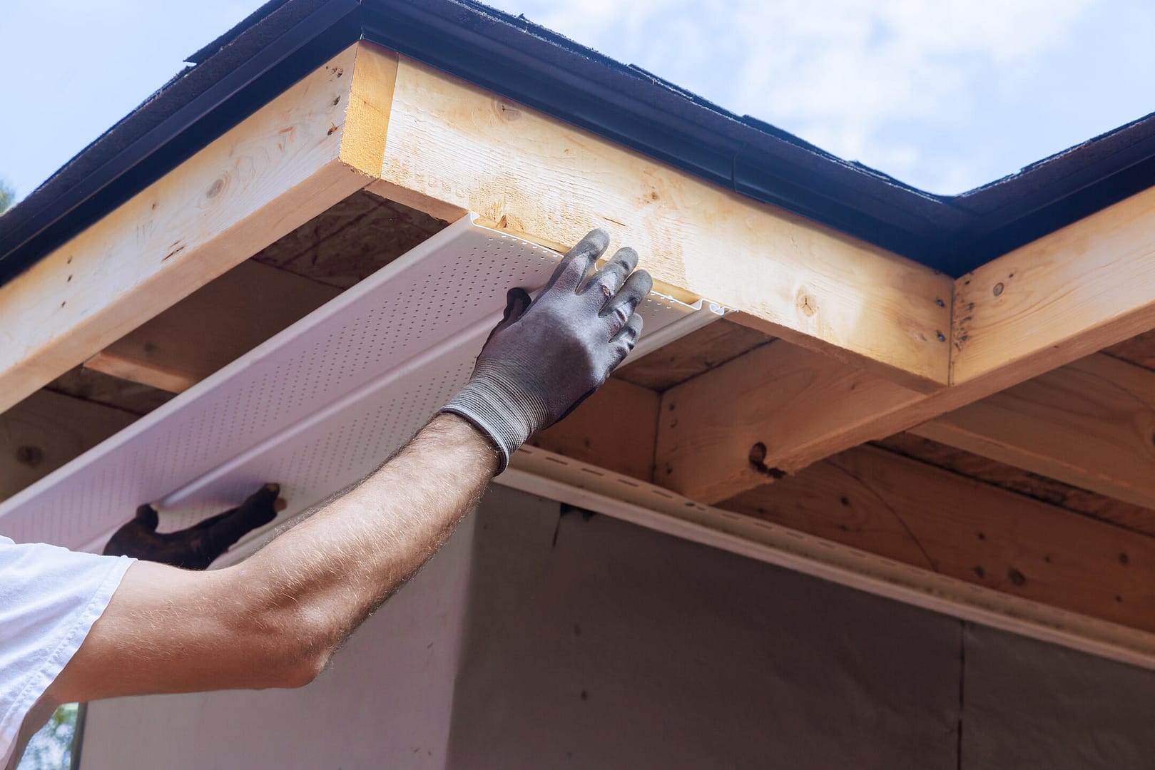 Soffit Repair: How To Repair Soffit Yourself?