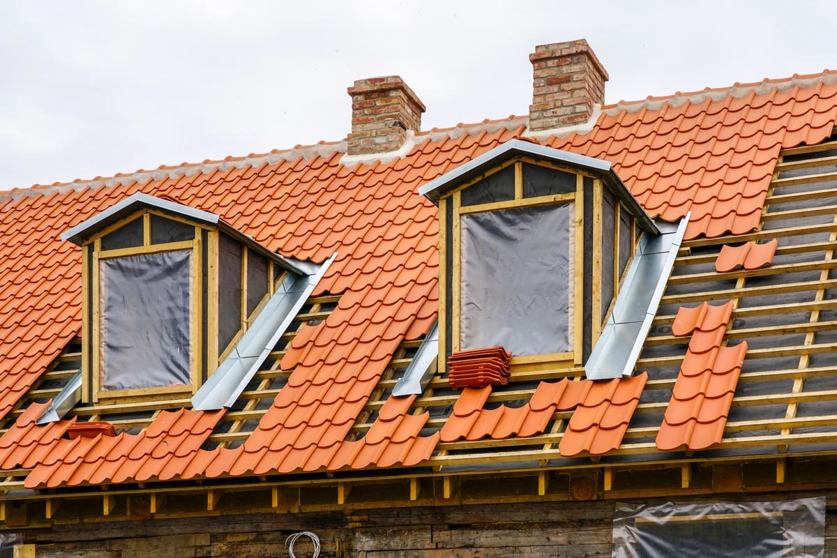 A Comprehensive Guide To Roof Restoration (Homeowners Guide)