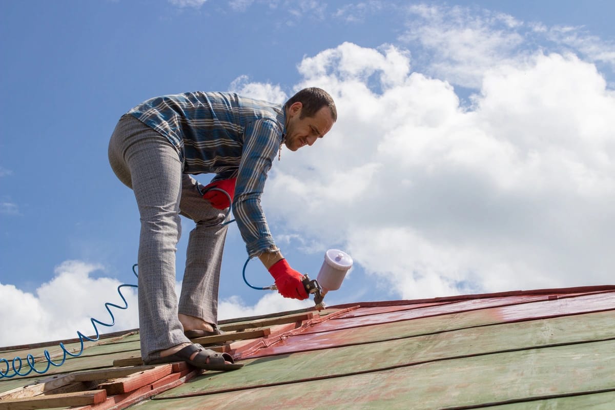 5 Best Metal Roof Coating Options (Pros & Cons)
