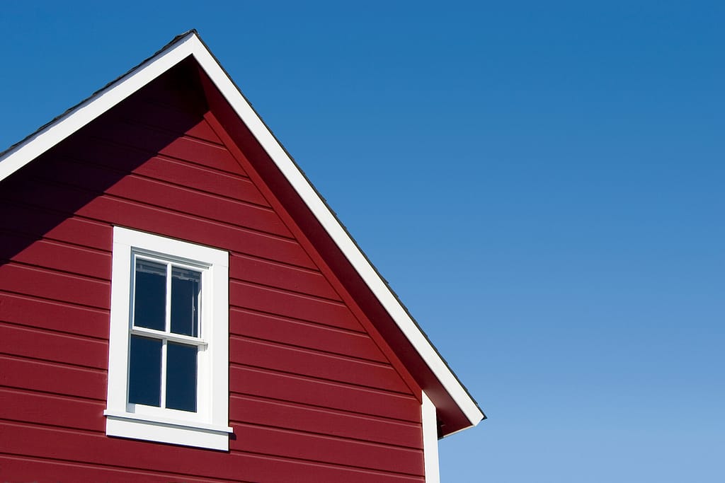 6 Popular Vinyl Siding Colors To Compliment Your Roof