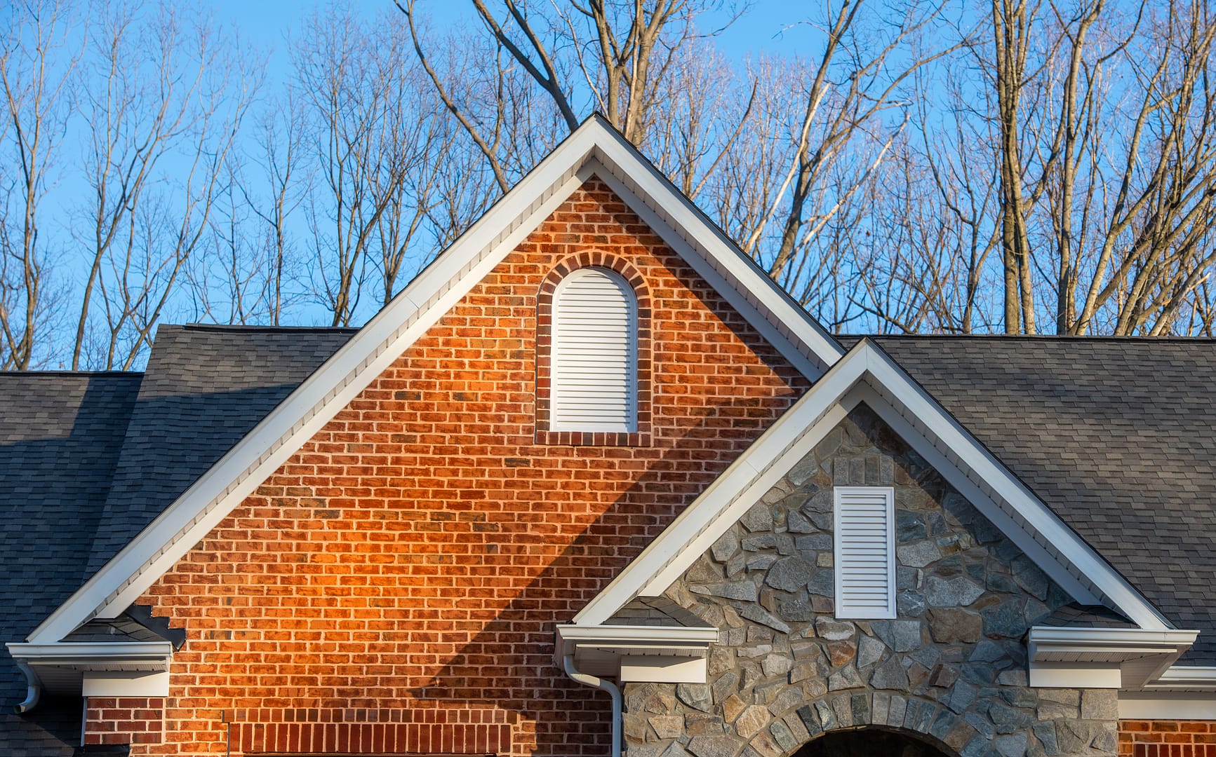 Comparing Types Of Vented Soffit (Material Guide)