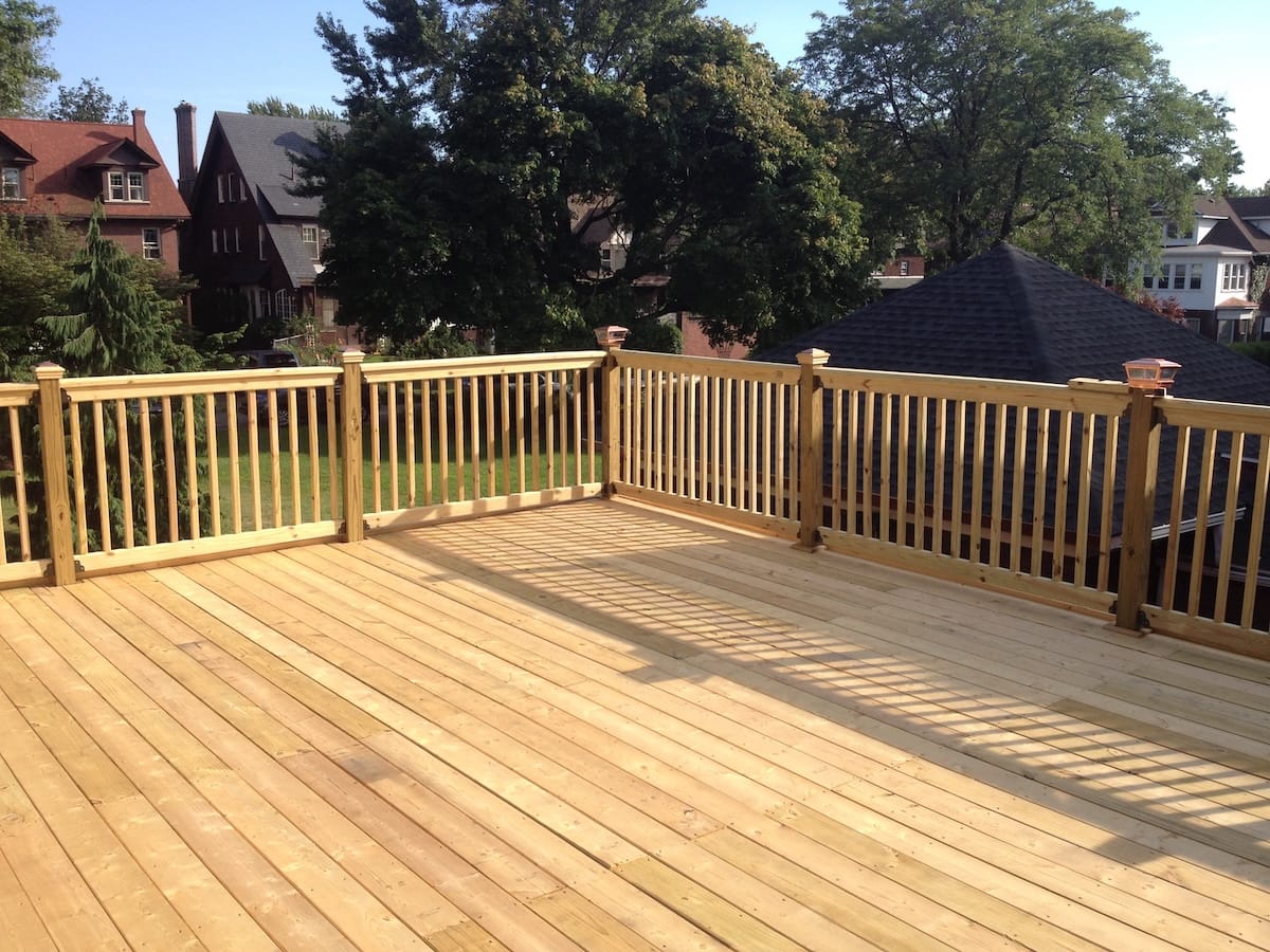 Deck Railing Height: Code Requirements & Best Practices