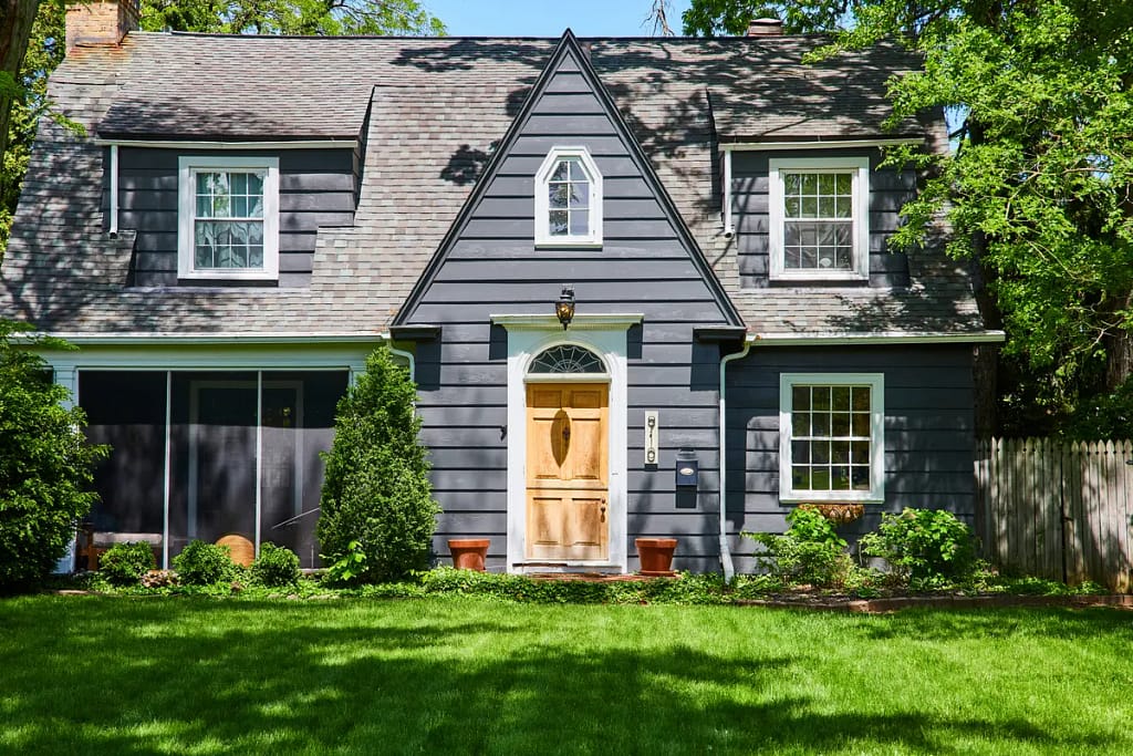 5 Best Grey Vinyl SIding Colors Will Match Your House