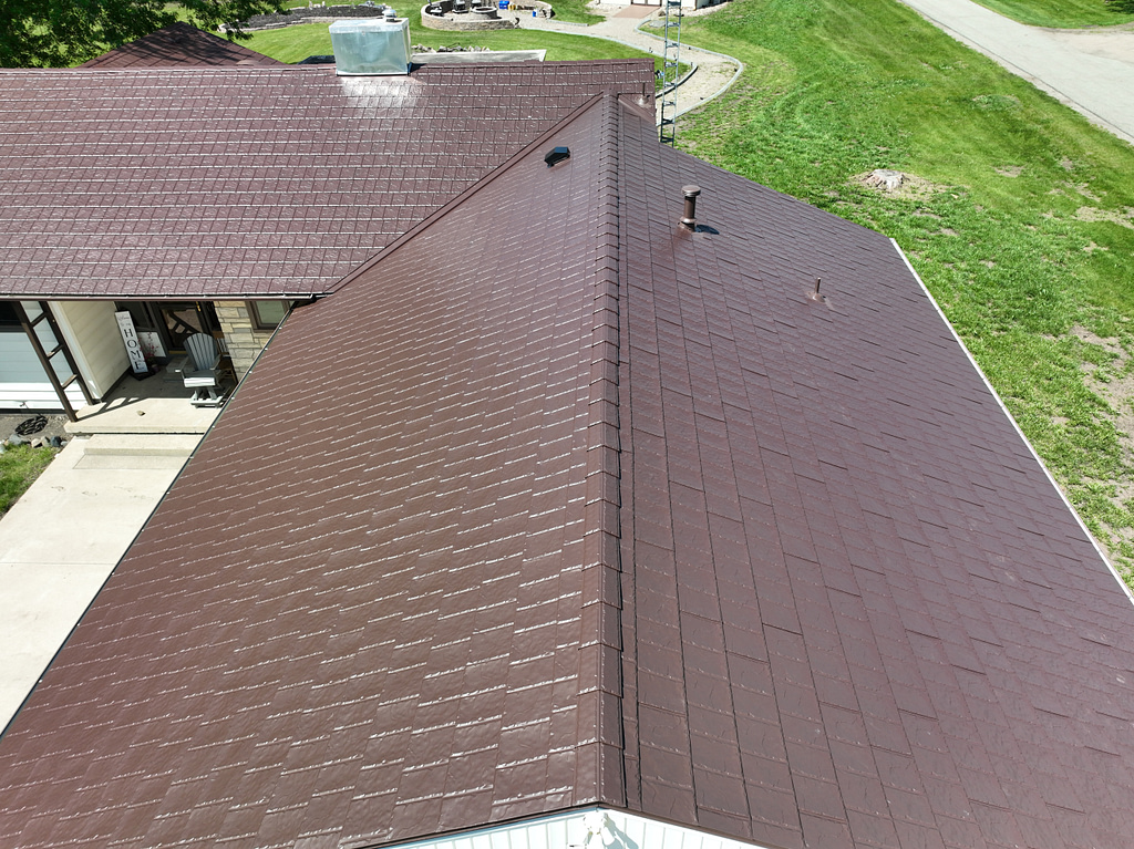 Northern Iowa's Top Roofing Company | Young Construction