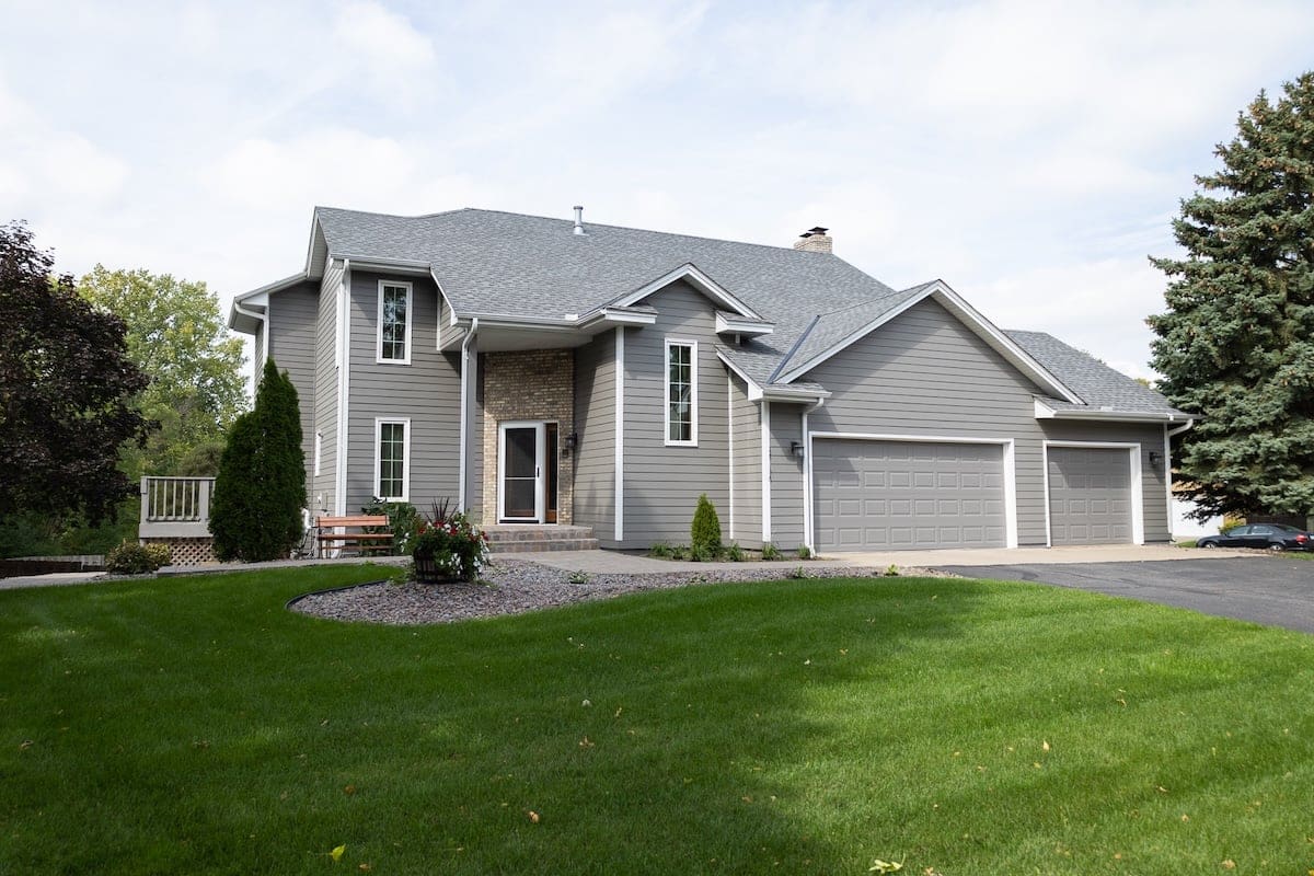 7 Most Popular House And Deck Color Combinations