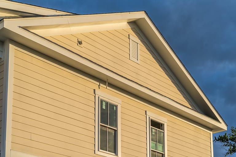 How To Remove Paint From Vinyl Siding? (6 Steps)
