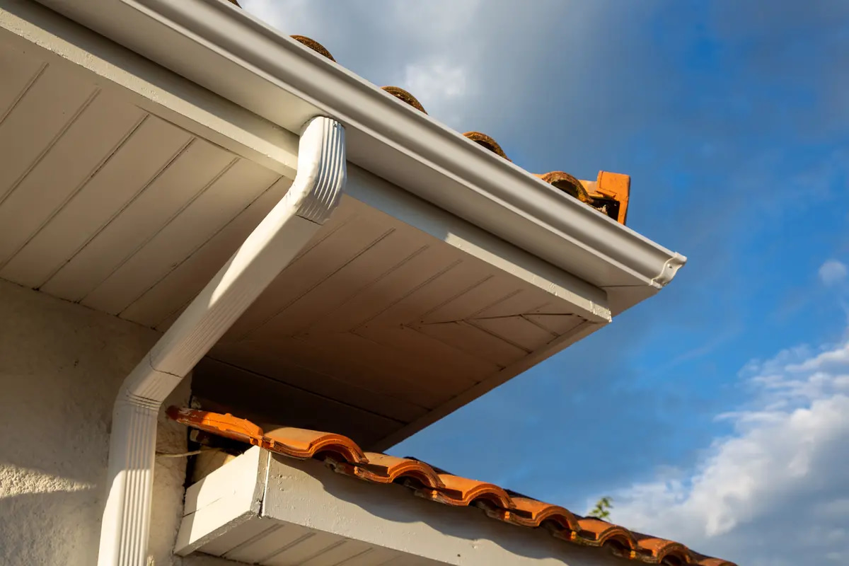 5 Benefits Of Installing Seamless Gutters