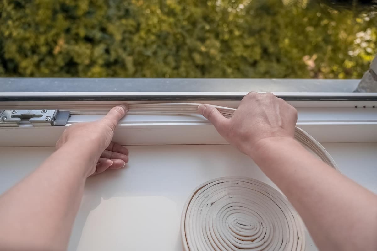 How To Seal Windows For Winter (7 Best Methods)
